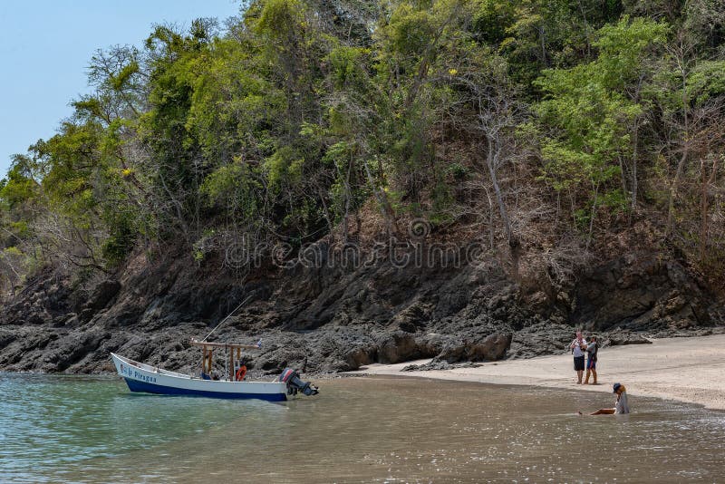 Tropical Beach on the Cebaco Island, Panama Editorial Image - Image of ...
