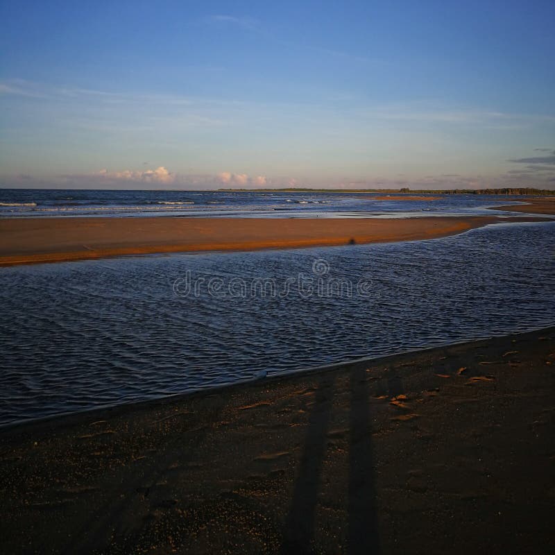 Tropical Beach View. Calm and Relaxing Empty Beach Scene, Blue Sky ...