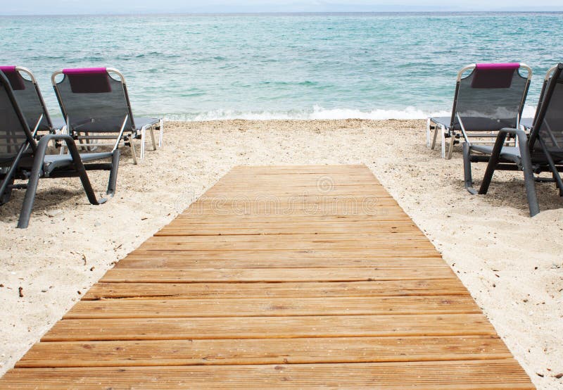 Tropical Platform House stock image. Image of sunshine - 5598961