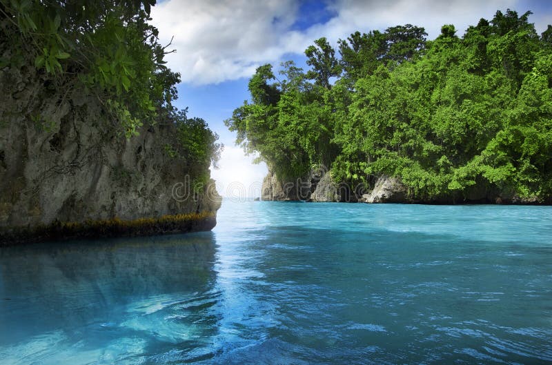 Secluded Tropical Cove stock image. Image of vacation - 14045541