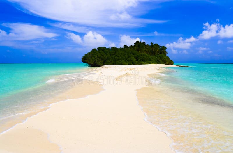 Tropical Island and Sand Bank Stock Image - Image of coastline, concept ...