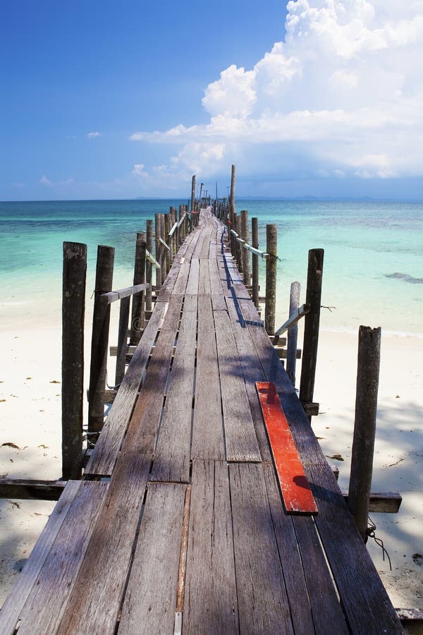 Tropical Jetty in Paradise. Stock Image - Image of beach, island: 17250667