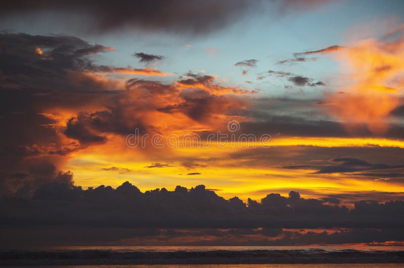 Tropical Landscape Traveler: a Magnificent Dramatic Sunset on the Ocean ...