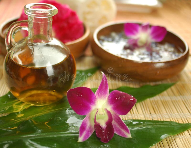 Tropical Spa And Massage Oil Stock Photo - Image of essence, cleanse ...