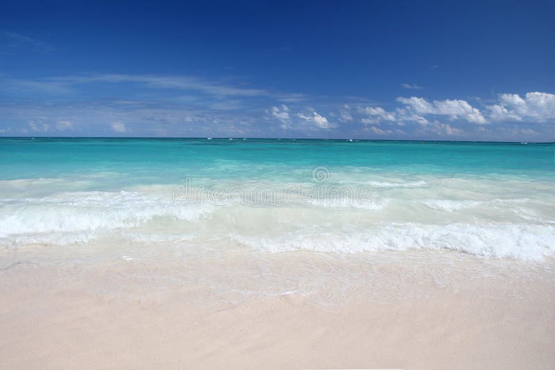 Tropical Waves on White Sand Beach, Ocean Stock Photo - Image of ...