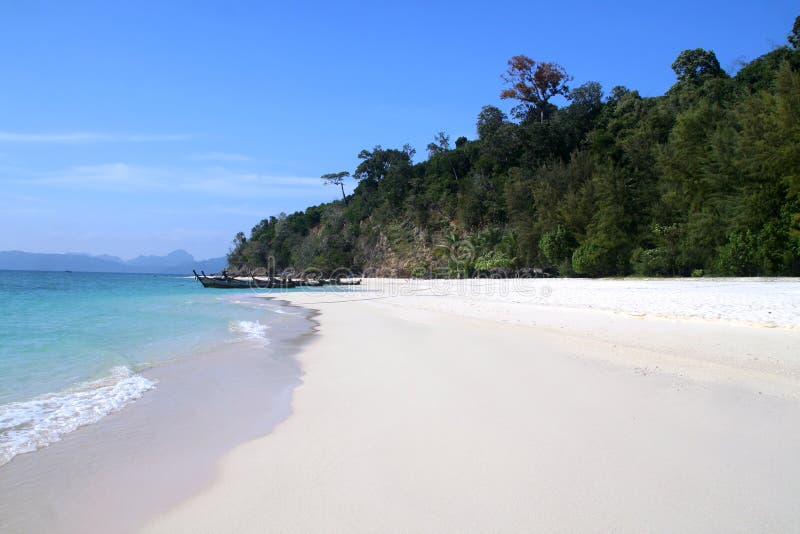 Tropisch strand stock foto. Image of mooi, azië, niemand - 7594098
