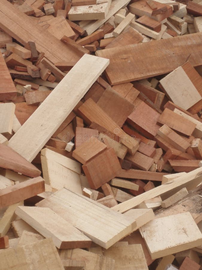 Trozos De Madera Para Hacer Varios Objetos Imagen de archivo - Imagen ...