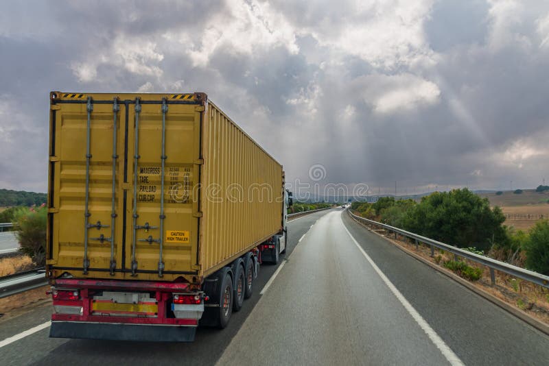 316 Truck Container Rear View Stock Photos - Free & Royalty-Free Stock ...
