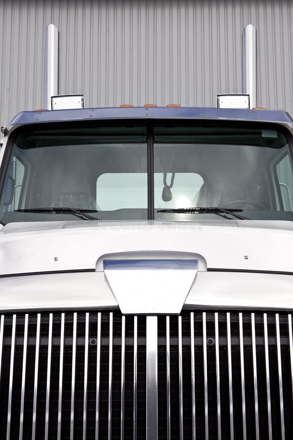 Front View of Tractor Trailer Stock Image - Image of grill, carrying ...
