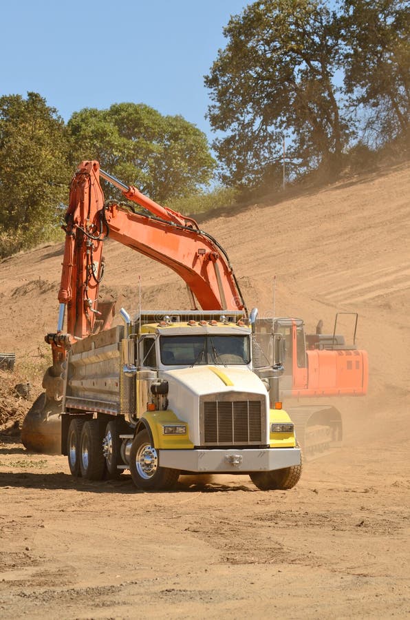 Truck Hoe stock image. Image of machinery, vehicle, heavy - 33605341
