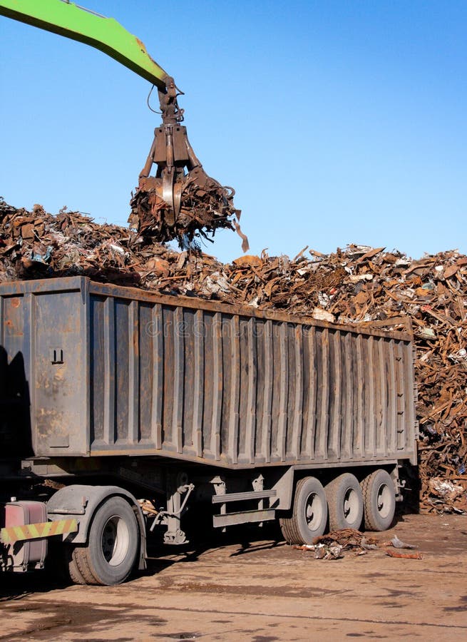 Truck Loading With Metal Scrap Stock Image - Image of hydraulic, broken ...