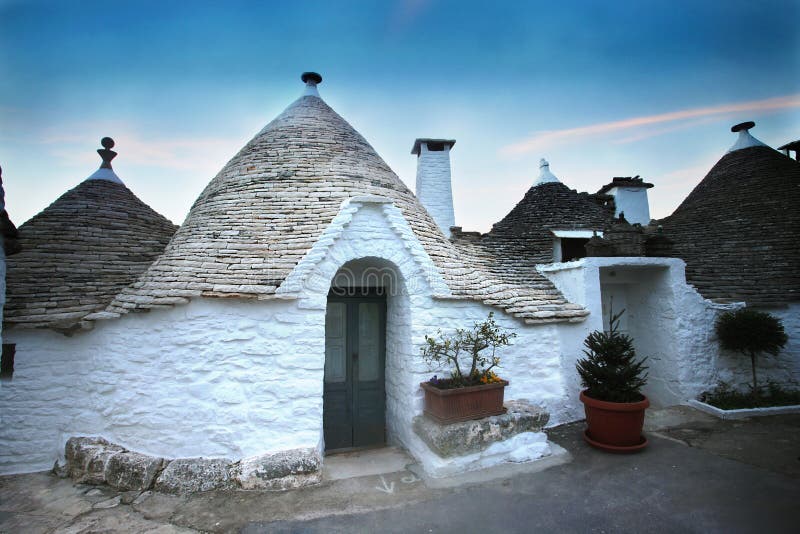 Trulli Alberobello Apulien Italien Stockfoto - Bild von traditionell ...