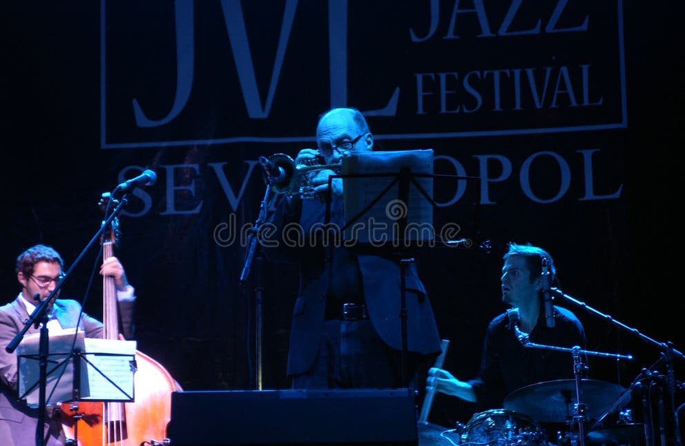 Trumpeter Lew Soloff editorial photography. Image of bravo - 20996547