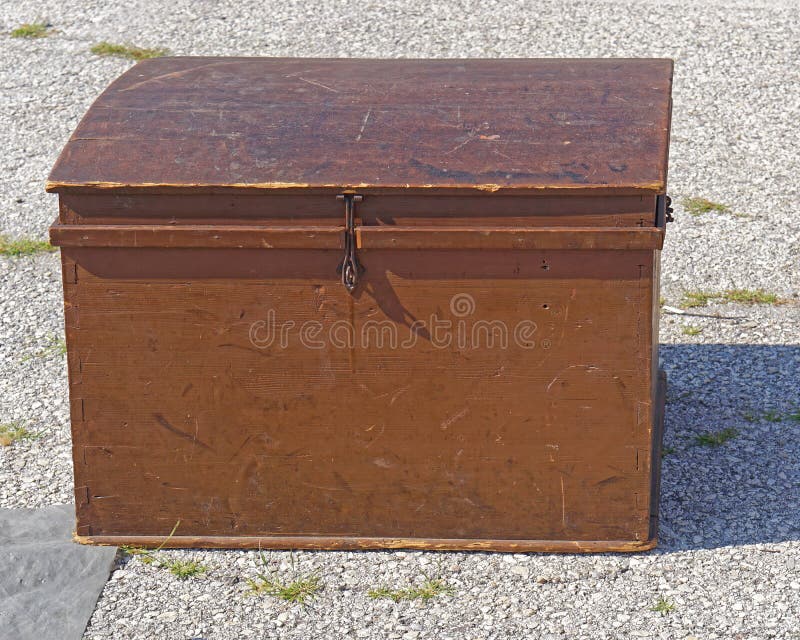 Trunk box stock photo. Image of retro, wood, container - 194088596