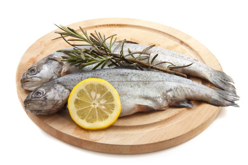 Truta na madeira imagem de stock. Imagem de restaurante - 19127229