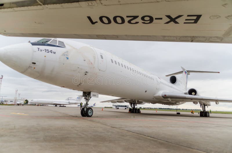 Tu-154 redaktionelles stockbild. Bild von luftfahrt - 101912654