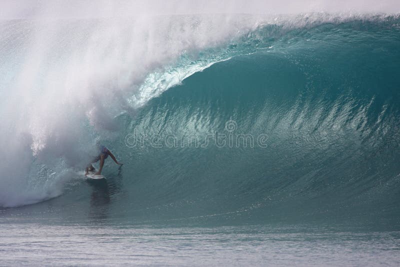 Surfing a Perfect Tube Wave at Waimea Bay Hawaii Editorial Photography ...