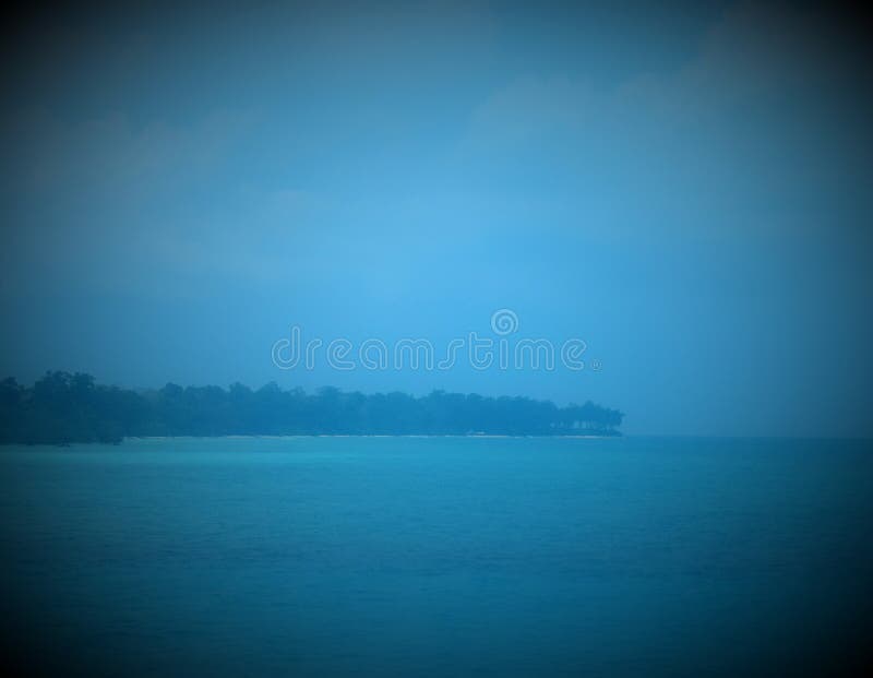 Tubular or Tunnel Vision - Visual Field Defect - Telescopic View of ...