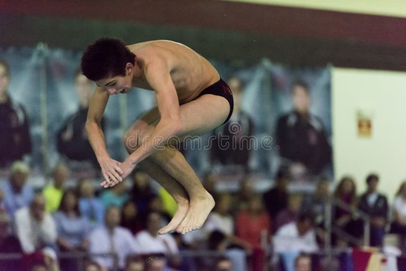 Tuck Dive editorial stock image. Image of competition - 66260314