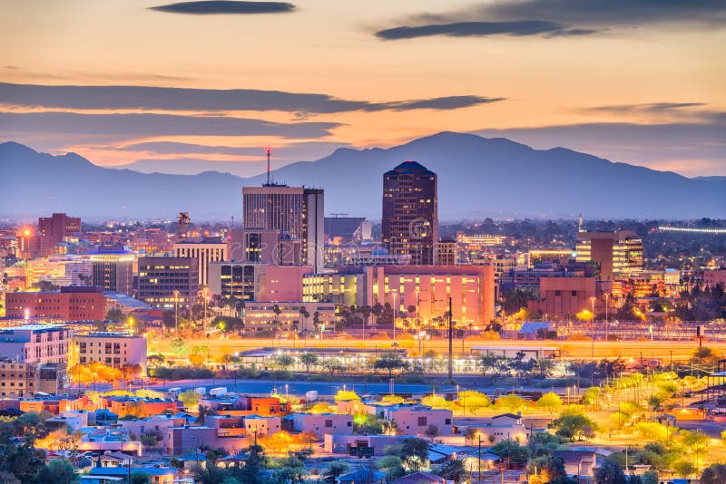 Tucson, Arizona, Horizonte De Los E.E.U.U. Foto de archivo - Imagen de ...