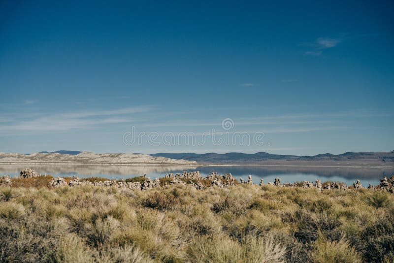 Tufa Columns Reflected in the Mirrored Water Surface at Mono Lake ...