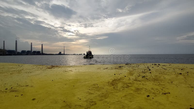 Tug Boat Prepared Alongside the Barge Ship Stock Image - Image of ...