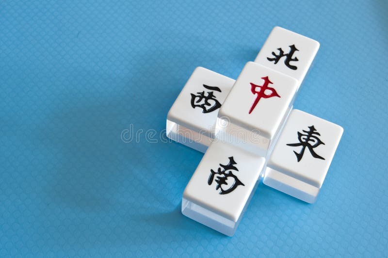 Tuiles de Mahjong photo stock. Image du table, asiatique - 21861324