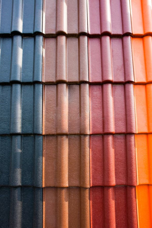 Tuiles de toit photo stock. Image du argile, structure - 19701116