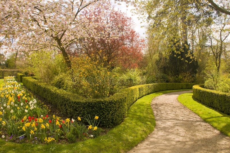 Typische Engelse Tuin stock afbeelding. Image of engels - 9190243