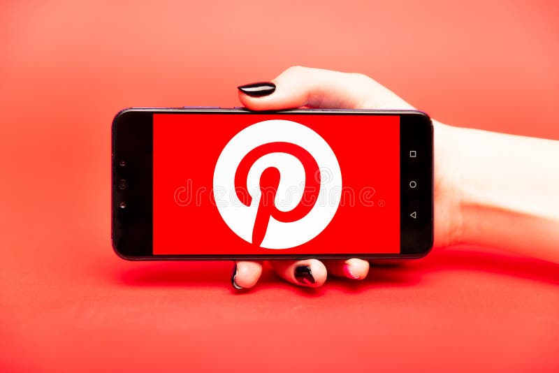 26 08 2019 Tula: Pinterest on the Phone Display. Logo Editorial ...