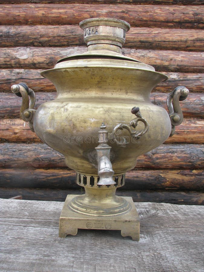 Tula samovar with a pipe stock image. Image of burns - 159363969