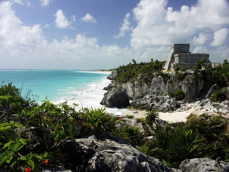 Tulum immagine stock. Immagine di messico, piramide, maionese - 51592181