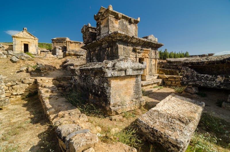 Tumbas romanas antiguas foto de archivo. Imagen de ruina - 23706300
