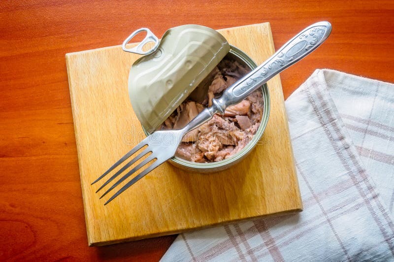 Tuna Box fotografia stock. Immagine di tabella, tinned - 32464984