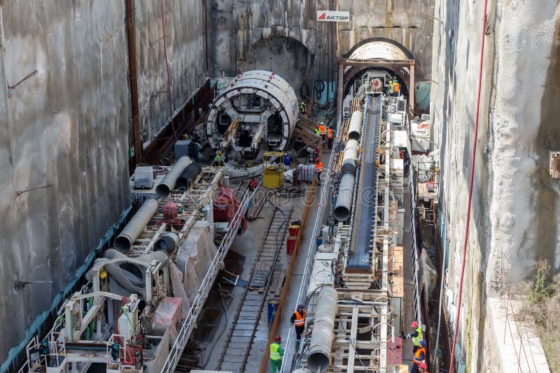 Tunnel Boring Machines Bij Bouwwerf Van Metro Redactionele Afbeelding ...