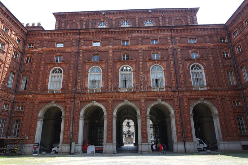 Turín Palazzo Carignano, Palacio De Carignano Foto editorial - Imagen ...