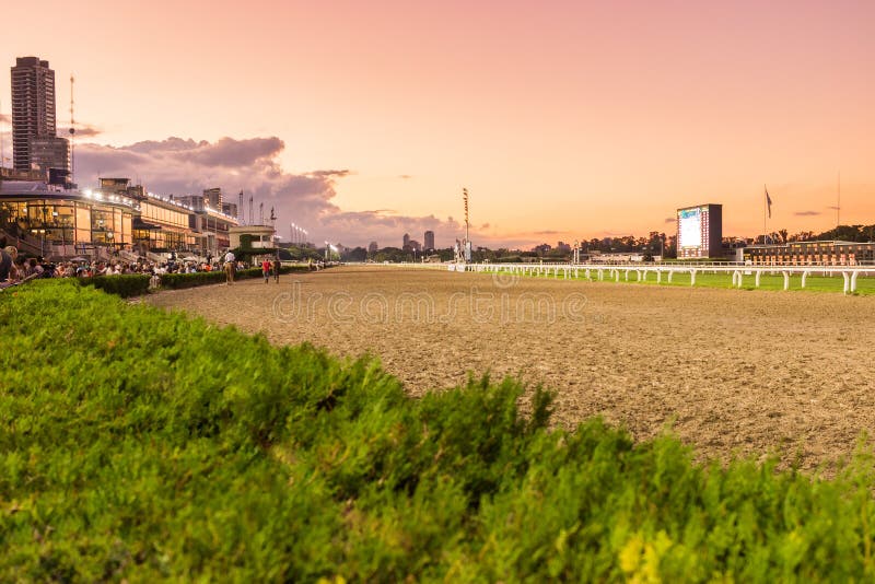 3,324 Turf Racing Race Track Stock Photos - Free & Royalty-Free Stock ...