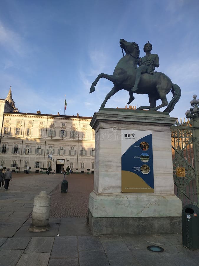 Turin center editorial image. Image of view, royal, palace - 164458410