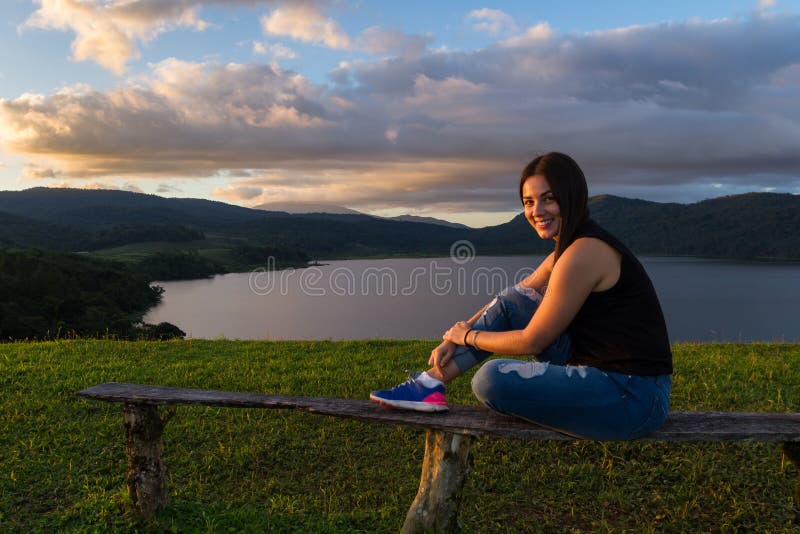 Lago Cote, Costa Rica foto de archivo. Imagen de viaje - 104808694