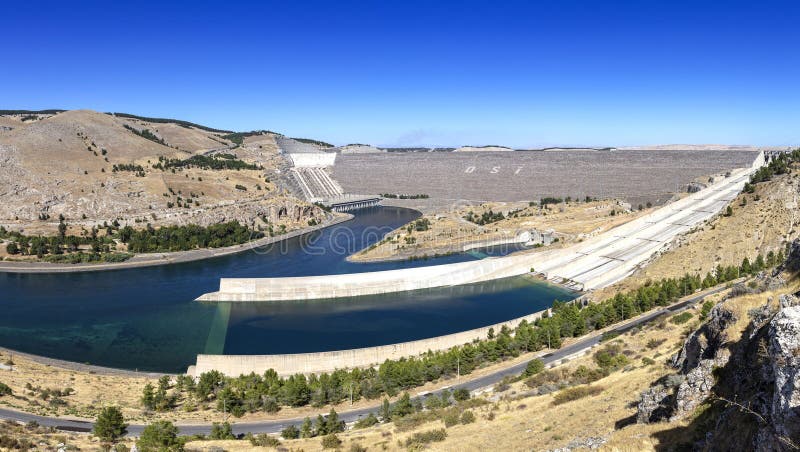 Turkey, Ataturk Dam on the Euphrates River Editorial Image - Image of ...