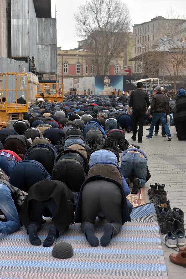Muslim Performing Friday Prayers on the Streets of Istanbul Editorial ...