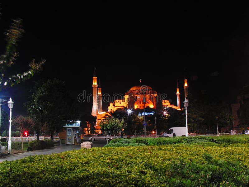 Turkey istanbul night editorial photo. Image of night - 48635516