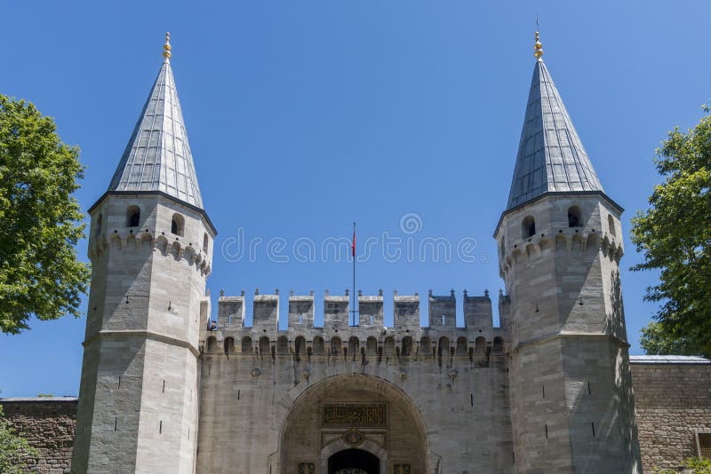 Turkey - Istanbul - Topkapi Palace - Gate of Salutation with Twin ...