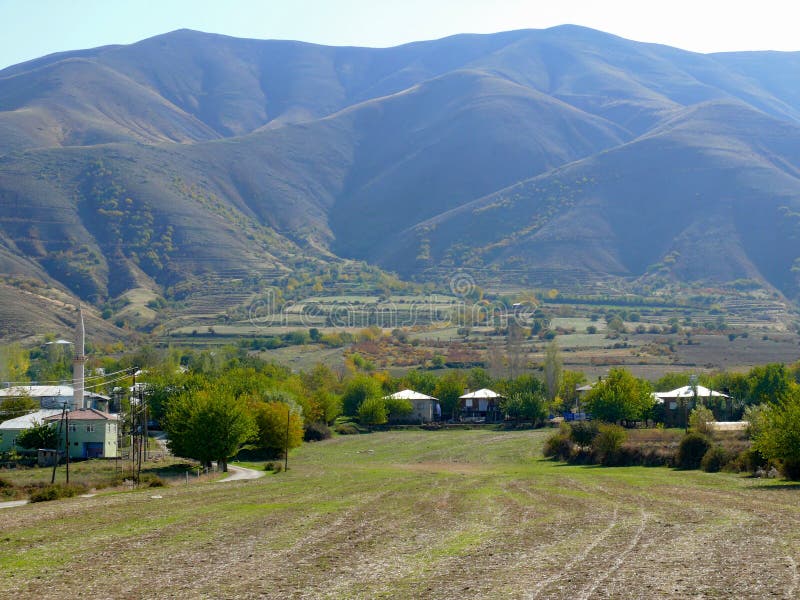 Turkije. Bergen. stock afbeelding. Image of installaties - 32829359