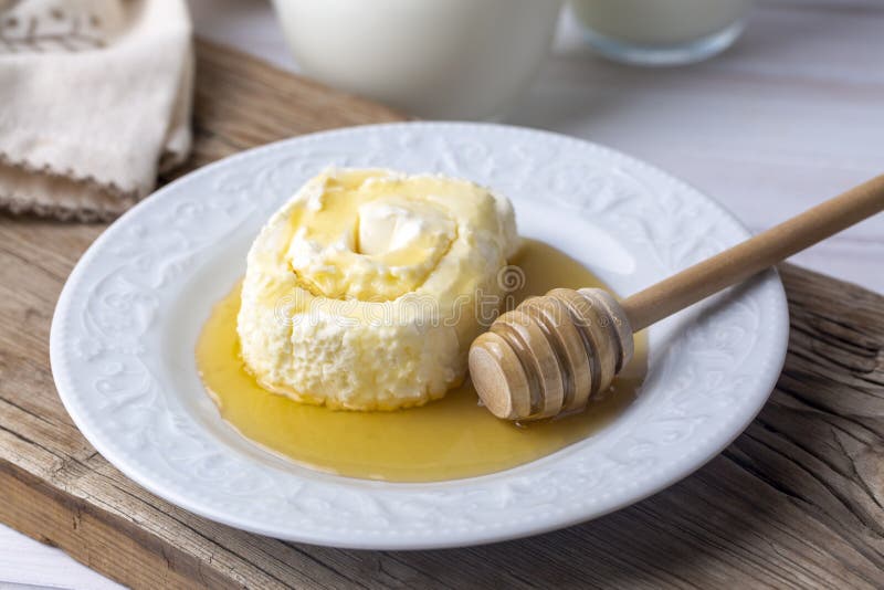 Turkish Bal Kaymak - Honey and Butter Cream Stock Image - Image of ...