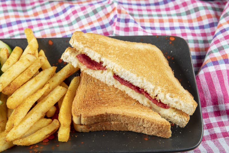 Turkish Toast, Toast Cheddar Toast Sausage Toast Mixed Toast. Turkish ...