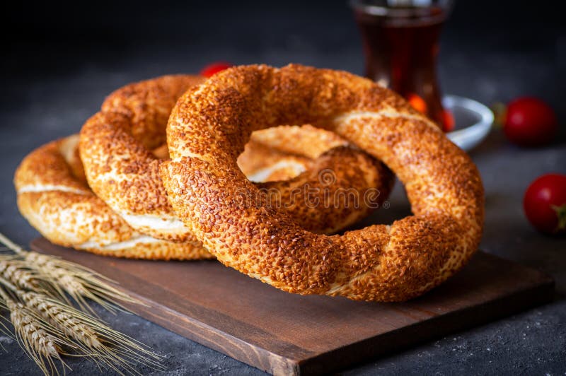 Turkish Traditional Bagel / Simit with Sesame on Rustic Table Stock ...