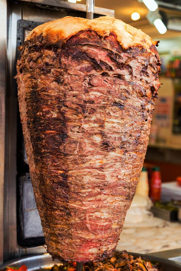 Turkisk matdonerkebab fotografering för bildbyråer. Bild av östligt ...