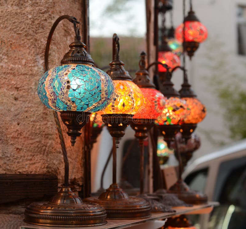 Turkiska lampor fotografering för bildbyråer. Bild av variating - 35325707