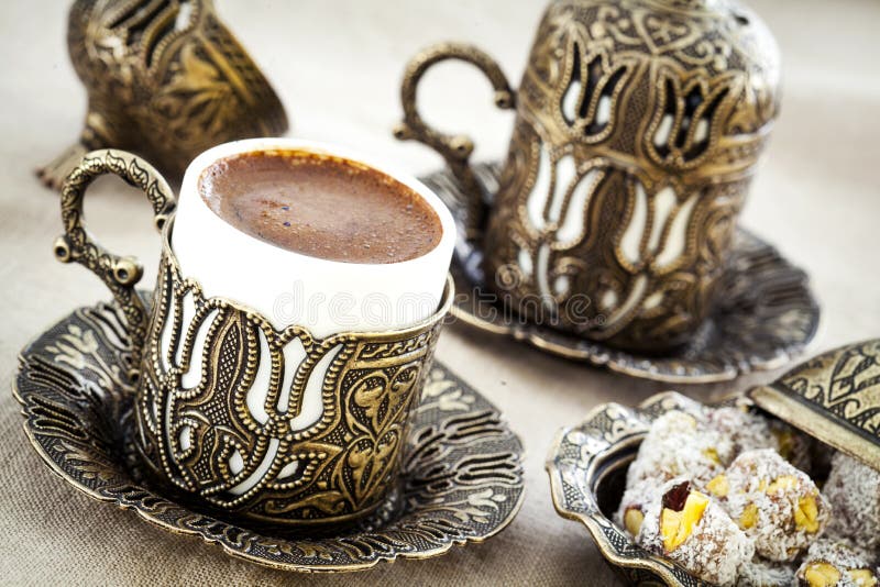 Turkiskt Kaffe Med Turkisk Fröjd Fotografering för Bildbyråer - Bild av ...